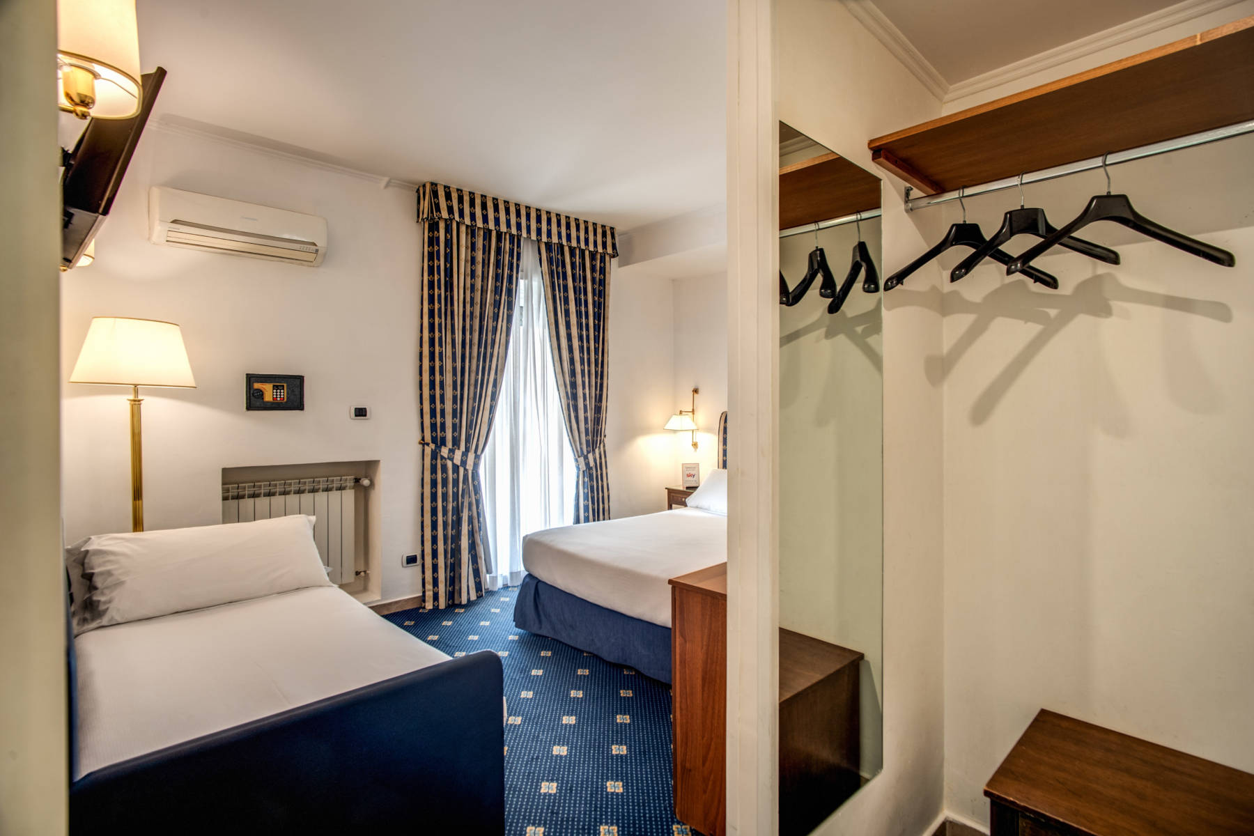 Gallery Rome, Italy Hotel - Hotel Napoleon in the heart of Rome